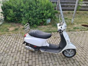 Белый Piaggio Vespa 2010 в Вильнюс, объемом двигателя 0.05 л и пробегом 14 тыс. км за 1790 €, фото 13 на AUTOMOTO.COM.LV