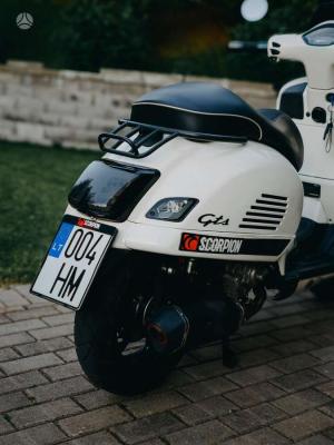 Белый Piaggio Vespa 2016 в Вильнюс, объемом двигателя 0.30 л и пробегом 30 тыс. км за 3900 €, фото 8 на AUTOMOTO.COM.LV
