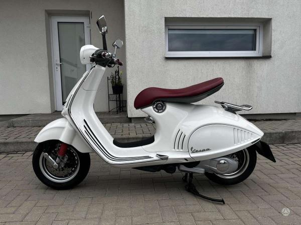 Balts Piaggio Vespa 2016 Kauņa, ar dzinēja tilpumu 0.13 L un nobraukumu 4 tūkst. km par 3500 €, foto 1 vietnē AUTOMOTO.COM.LV