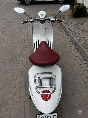 Balts Piaggio Vespa 2016 Kauņa, ar dzinēja tilpumu 0.13 L un nobraukumu 4 tūkst. km par 3500 €, foto 6 vietnē AUTOMOTO.COM.LV
