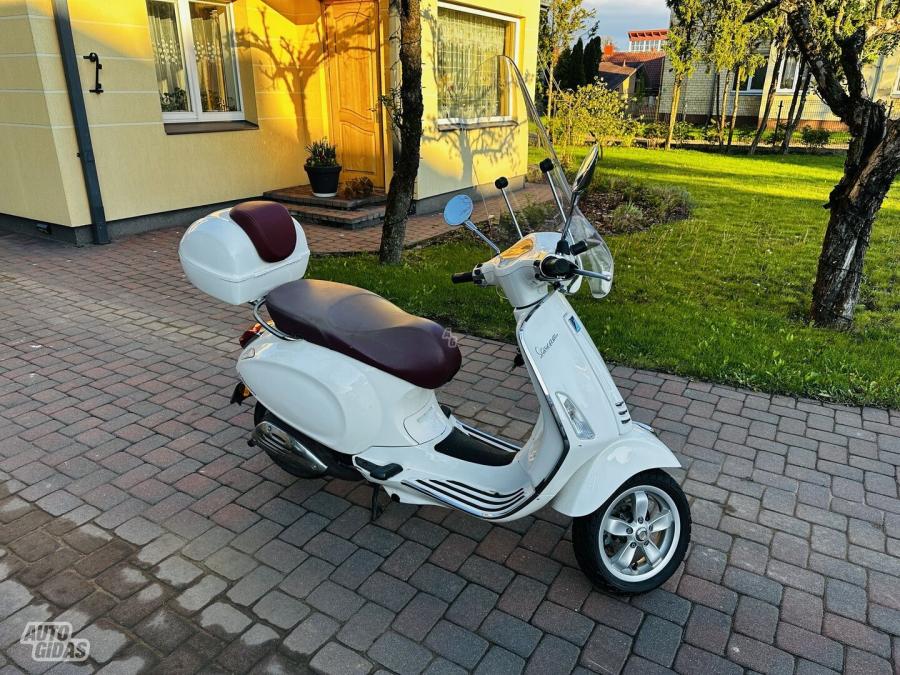 Balts Piaggio Vespa 2016 Birštonas, ar dzinēja tilpumu 0.05 L un nobraukumu 8 tūkst. km par 2700 €, foto 7 vietnē AUTOMOTO.COM.LV