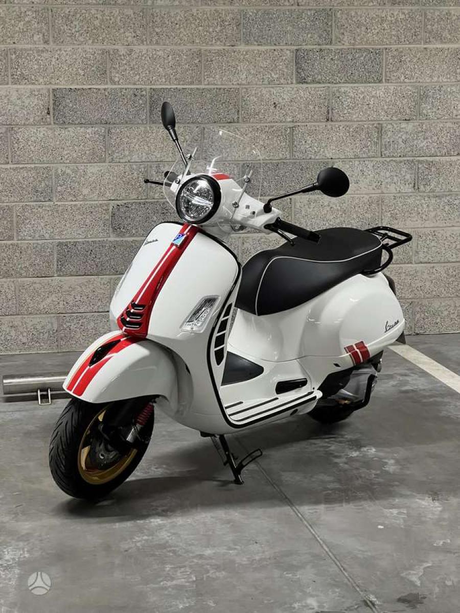 Balts Piaggio Vespa 2021 Kauņa, ar dzinēja tilpumu 0.30 L un nobraukumu 2 tūkst. km par 4900 €, foto 3 vietnē AUTOMOTO.COM.LV