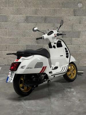 Balts Piaggio Vespa 2021 Kauņa, ar dzinēja tilpumu 0.30 L un nobraukumu 2 tūkst. km par 4900 €, foto 5 vietnē AUTOMOTO.COM.LV