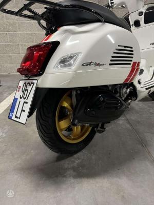 Balts Piaggio Vespa 2021 Kauņa, ar dzinēja tilpumu 0.30 L un nobraukumu 2 tūkst. km par 4900 €, foto 8 vietnē AUTOMOTO.COM.LV
