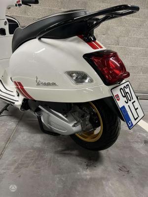 Balts Piaggio Vespa 2021 Kauņa, ar dzinēja tilpumu 0.30 L un nobraukumu 2 tūkst. km par 4900 €, foto 9 vietnē AUTOMOTO.COM.LV