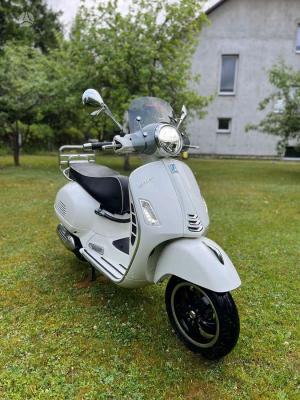 White Piaggio Vespa 2022 in Vilnius, with an engine capacity of 0.13 L and mileage of 4 thousand km for 3950 €, photo 13 on AUTOMOTO.COM.LV