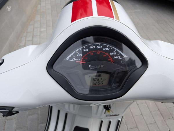 White Piaggio Vespa 2022 in Vilnius, with an engine capacity of 0.13 L and mileage of 1 thousand km for 5000 €, photo 7 on AUTOMOTO.COM.LV