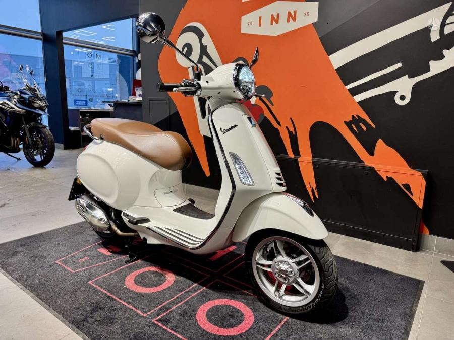 Balts Piaggio Vespa 2024 Viļņa, ar dzinēja tilpumu 0.13 L un nobraukumu 8 tūkst. km par 3799 €, foto 5 vietnē AUTOMOTO.COM.LV