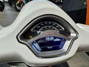 Balts Piaggio Vespa 2024 Viļņa, ar dzinēja tilpumu 0.13 L un nobraukumu 8 tūkst. km par 3799 €, foto 8 vietnē AUTOMOTO.COM.LV