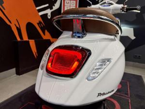 Balts Piaggio Vespa 2024 Viļņa, ar dzinēja tilpumu 0.13 L un nobraukumu 8 tūkst. km par 3799 €, foto 17 vietnē AUTOMOTO.COM.LV