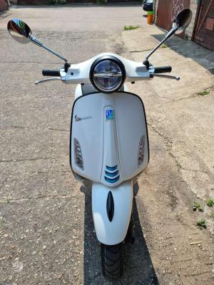 Balts Piaggio Vespa 2025 Viļņa, ar dzinēja tilpumu 0.13 L un nobraukumu 36 tūkst. km par 4599 €, foto 7 vietnē AUTOMOTO.COM.LV
