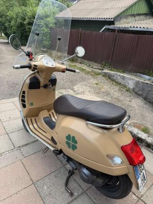 Yellow Piaggio Vespa 2007 in Vilnius, with an engine capacity of 0.25 L and mileage of 31 thousand km for 2450 €, photo 6 on AUTOMOTO.COM.LV