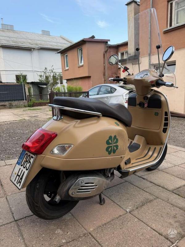 Yellow Piaggio Vespa 2007 in Vilnius, with an engine capacity of 0.25 L and mileage of 31 thousand km for 2450 €, photo 2 on AUTOMOTO.COM.LV