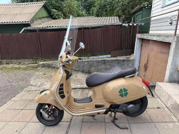 Yellow Piaggio Vespa 2007 in Vilnius, with an engine capacity of 0.25 L and mileage of 31 thousand km for 2450 €, photo 4 on AUTOMOTO.COM.LV