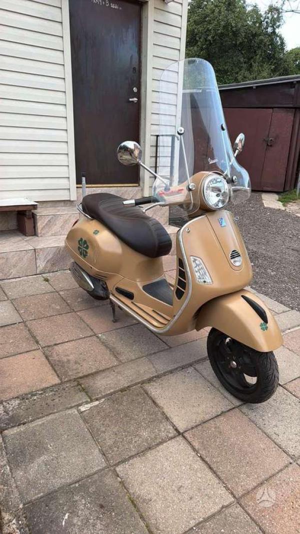 Yellow Piaggio Vespa 2007 in Vilnius, with an engine capacity of 0.25 L and mileage of 31 thousand km for 2450 €, photo 6 on AUTOMOTO.COM.LV
