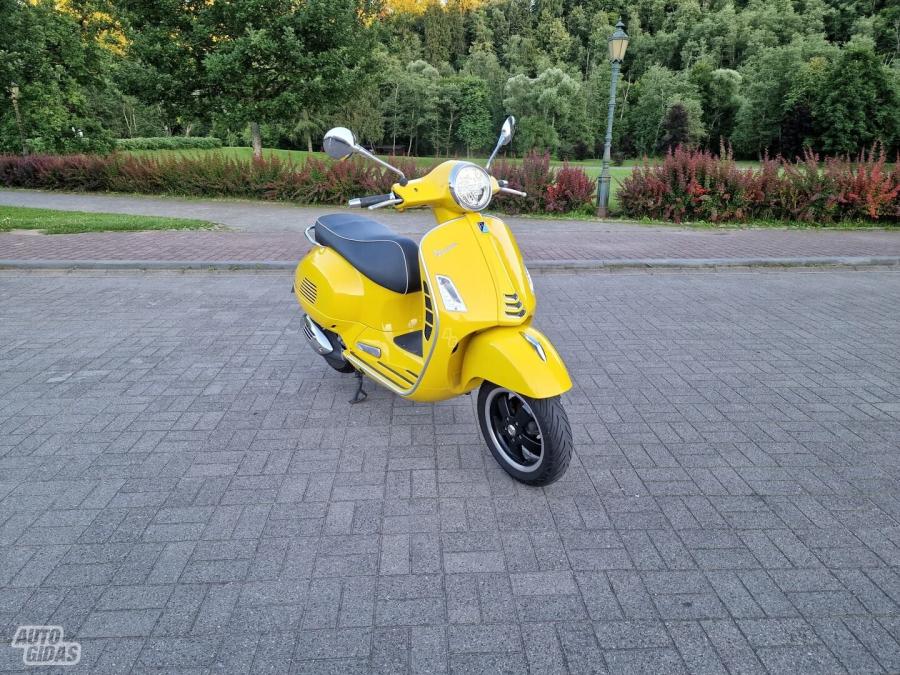 Yellow Piaggio Vespa 2019 in Vilnius, with an engine capacity of 0.30 L and mileage of 5 thousand km for 5250 €, photo 5 on AUTOMOTO.COM.LV