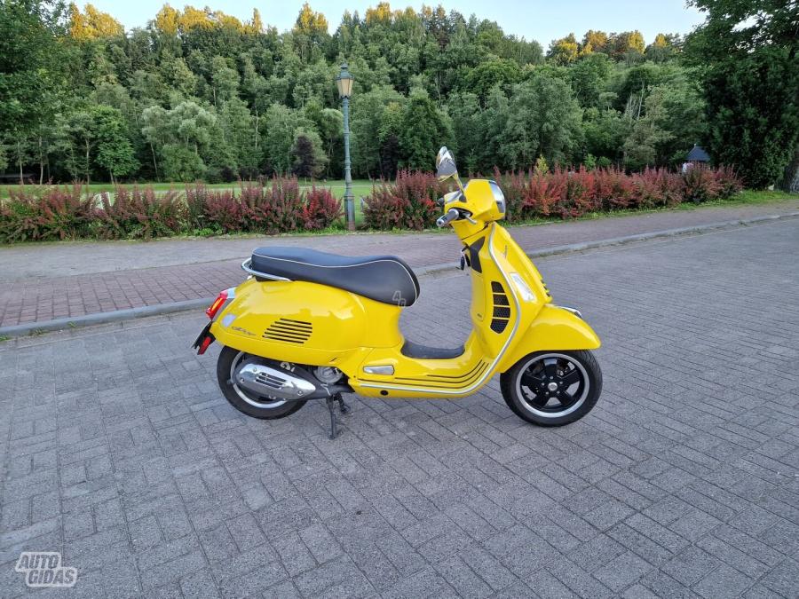 Yellow Piaggio Vespa 2019 in Vilnius, with an engine capacity of 0.30 L and mileage of 5 thousand km for 5250 €, photo 7 on AUTOMOTO.COM.LV