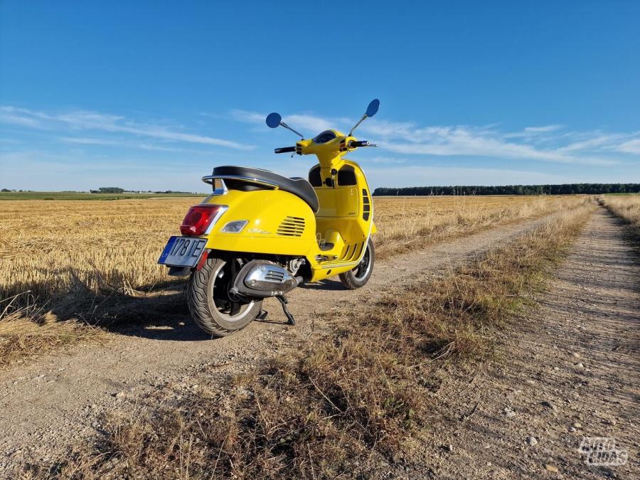 Yellow Piaggio Vespa 2019 in Vilnius, with an engine capacity of 0.30 L and mileage of 5 thousand km for 5250 €, photo 13 on AUTOMOTO.COM.LV