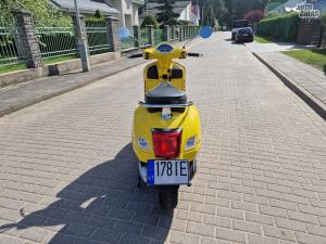 Yellow Piaggio Vespa 2019 in Vilnius, with an engine capacity of 0.30 L and mileage of 5 thousand km for 5250 €, photo 17 on AUTOMOTO.COM.LV