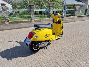 Yellow Piaggio Vespa 2019 in Vilnius, with an engine capacity of 0.30 L and mileage of 5 thousand km for 5250 €, photo 18 on AUTOMOTO.COM.LV