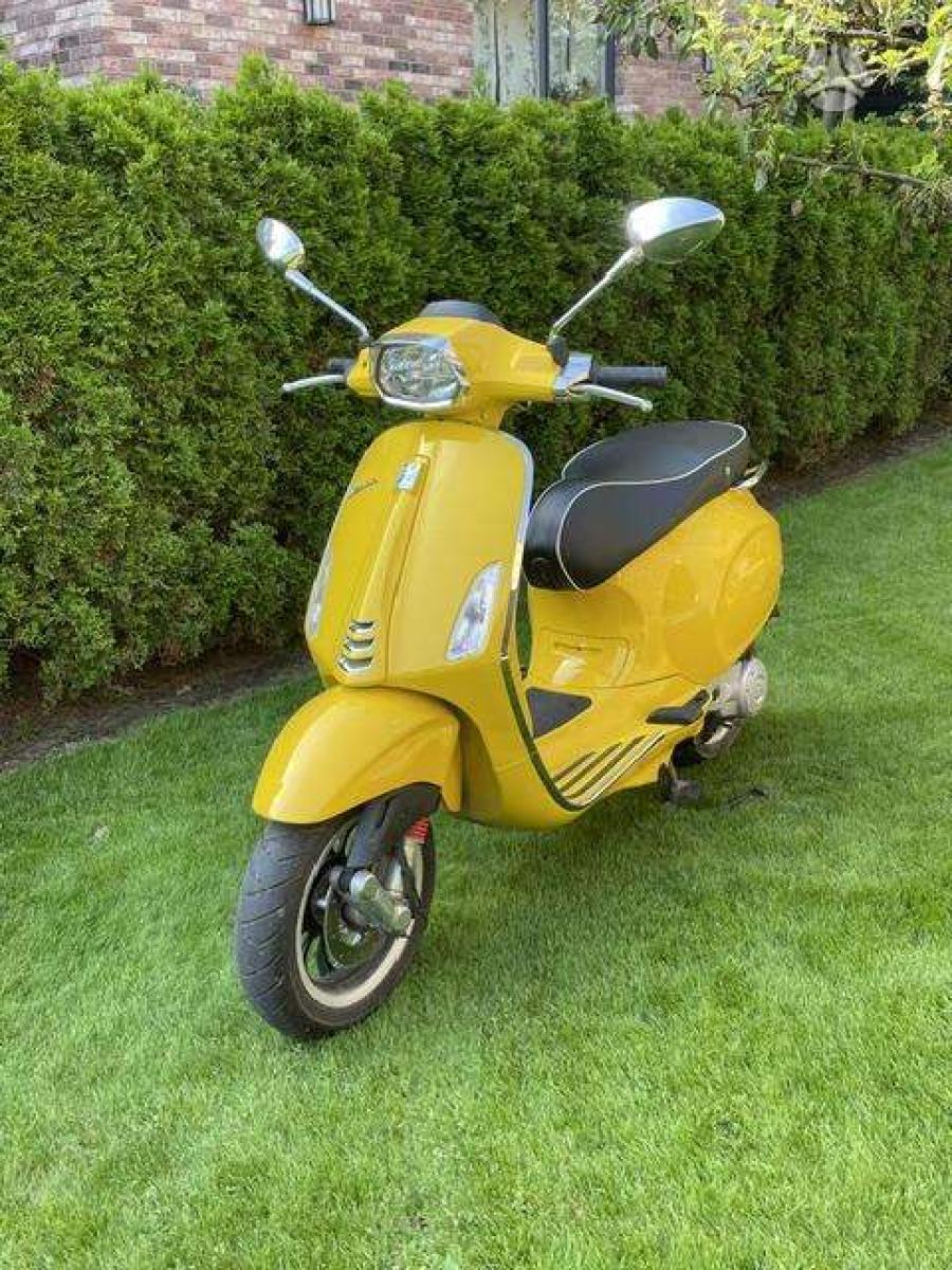 Dzeltens Piaggio Vespa 2019 Palanga, ar dzinēja tilpumu 49.00 L un nobraukumu 7 tūkst. km par 2350 €, foto 1 vietnē AUTOMOTO.COM.LV