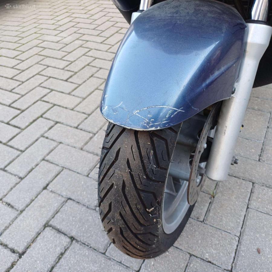 Blue Piaggio X9 2002 in Panevezys, with an engine capacity of 0.25 L and mileage of 65 thousand km for 550 €, photo 4 on AUTOMOTO.COM.LV