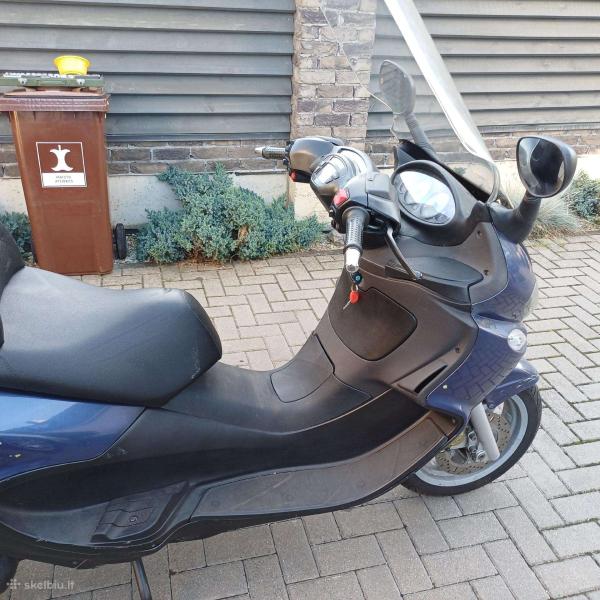 Blue Piaggio X9 2002 in Panevezys, with an engine capacity of 0.25 L and mileage of 65 thousand km for 550 €, photo 8 on AUTOMOTO.COM.LV