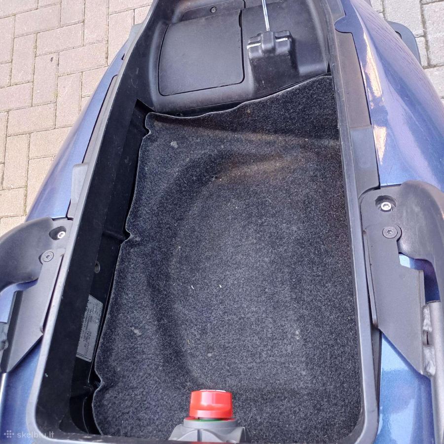 Blue Piaggio X9 2002 in Panevezys, with an engine capacity of 0.25 L and mileage of 65 thousand km for 550 €, photo 9 on AUTOMOTO.COM.LV