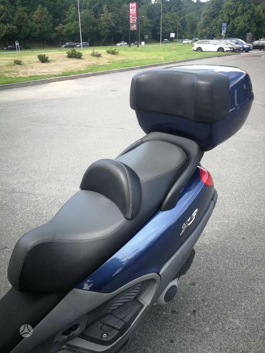 Zils Piaggio X9 2003 Viļņa, ar dzinēja tilpumu 0.13 L un nobraukumu 25 tūkst. km par 1000 €, foto 7 vietnē AUTOMOTO.COM.LV