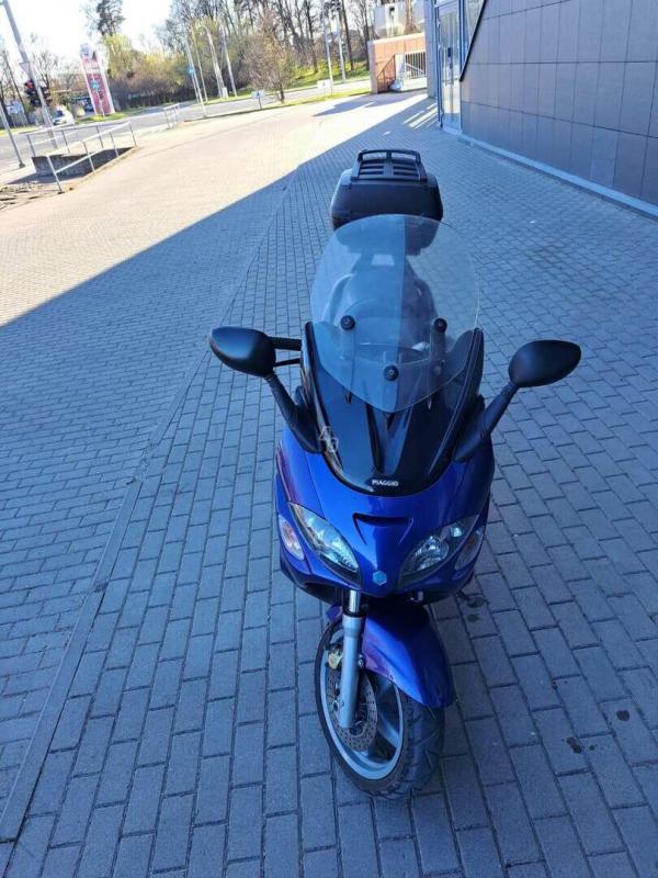 Zils Piaggio X9 2005 Klaipėda, ar dzinēja tilpumu 0.50 L un nobraukumu 28 tūkst. km par 1150 €, foto 1 vietnē AUTOMOTO.COM.LV