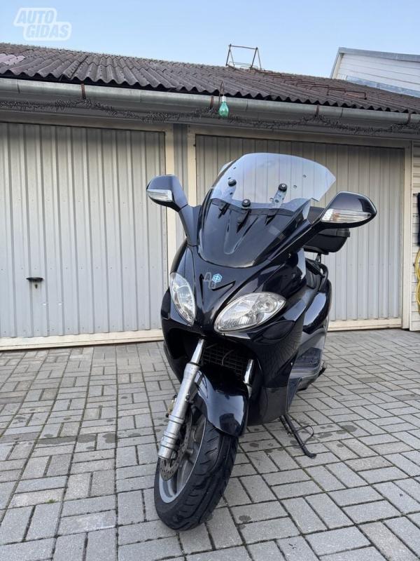 Zils Piaggio X9 2008 Gargždai, ar dzinēja tilpumu 0.50 L un nobraukumu 32 tūkst. km par 1350 €, foto 2 vietnē AUTOMOTO.COM.LV