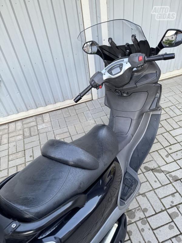 Zils Piaggio X9 2008 Gargždai, ar dzinēja tilpumu 0.50 L un nobraukumu 32 tūkst. km par 1350 €, foto 9 vietnē AUTOMOTO.COM.LV
