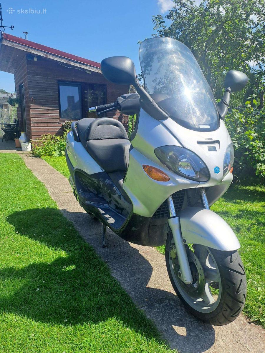 Pelēks Piaggio X9 2003 Klaipėda, ar dzinēja tilpumu 0.13 L un nobraukumu 50 tūkst. km par 950 €, foto 1 vietnē AUTOMOTO.COM.LV