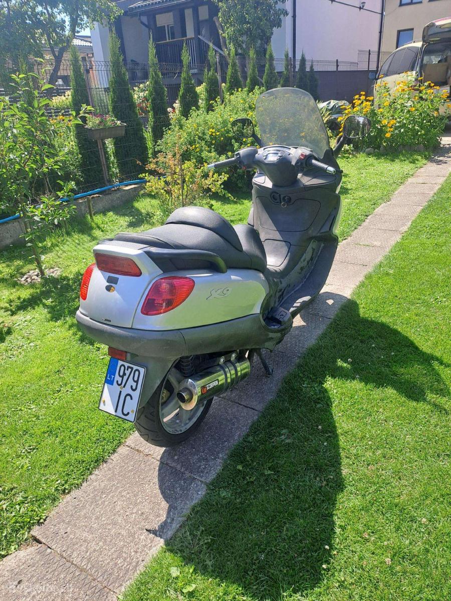 Pelēks Piaggio X9 2003 Klaipėda, ar dzinēja tilpumu 0.13 L un nobraukumu 50 tūkst. km par 950 €, foto 4 vietnē AUTOMOTO.COM.LV