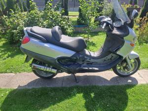 Pelēks Piaggio X9 2003 Klaipėda, ar dzinēja tilpumu 0.13 L un nobraukumu 50 tūkst. km par 950 €, foto 8 vietnē AUTOMOTO.COM.LV