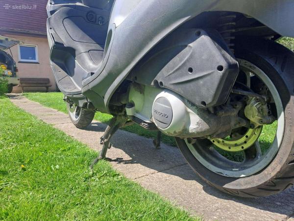 Pelēks Piaggio X9 2003 Klaipėda, ar dzinēja tilpumu 0.13 L un nobraukumu 50 tūkst. km par 950 €, foto 10 vietnē AUTOMOTO.COM.LV