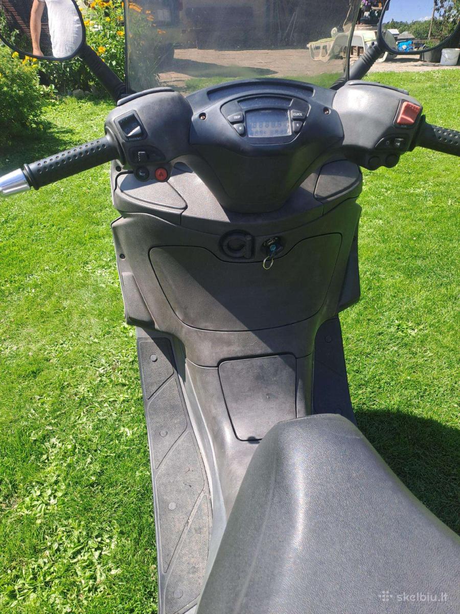 Pelēks Piaggio X9 2003 Klaipėda, ar dzinēja tilpumu 0.13 L un nobraukumu 50 tūkst. km par 950 €, foto 13 vietnē AUTOMOTO.COM.LV
