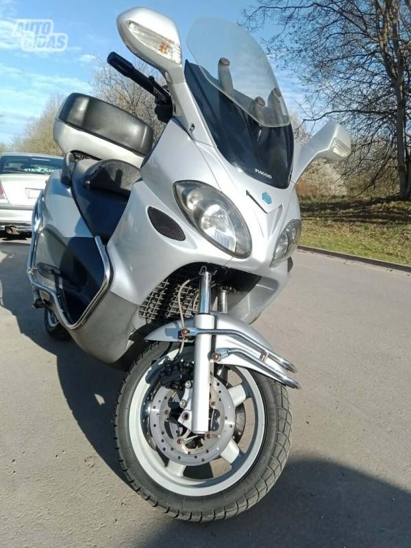 Pelēks Piaggio X9 2005 Viļņa, ar dzinēja tilpumu 0.13 L un nobraukumu 35 tūkst. km par 1199 €, foto 1 vietnē AUTOMOTO.COM.LV
