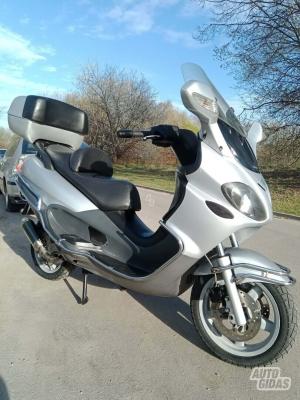 Pelēks Piaggio X9 2005 Viļņa, ar dzinēja tilpumu 0.13 L un nobraukumu 35 tūkst. km par 1199 €, foto 5 vietnē AUTOMOTO.COM.LV