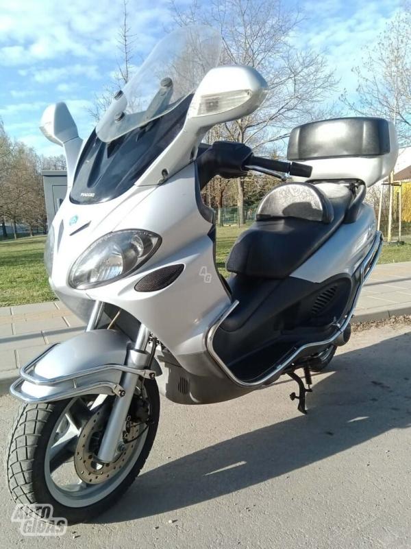 Pelēks Piaggio X9 2005 Viļņa, ar dzinēja tilpumu 0.13 L un nobraukumu 35 tūkst. km par 1199 €, foto 6 vietnē AUTOMOTO.COM.LV