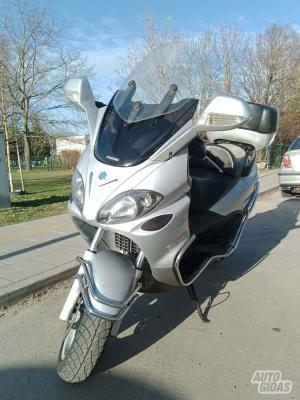Pelēks Piaggio X9 2005 Viļņa, ar dzinēja tilpumu 0.13 L un nobraukumu 35 tūkst. km par 1199 €, foto 10 vietnē AUTOMOTO.COM.LV