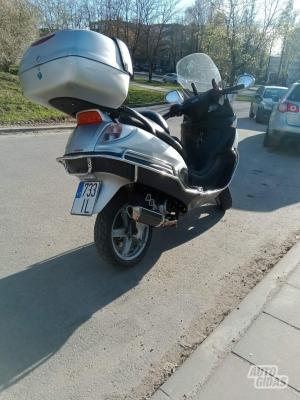 Pelēks Piaggio X9 2005 Viļņa, ar dzinēja tilpumu 0.13 L un nobraukumu 35 tūkst. km par 1199 €, foto 18 vietnē AUTOMOTO.COM.LV
