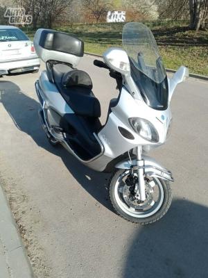 Pelēks Piaggio X9 2005 Viļņa, ar dzinēja tilpumu 0.13 L un nobraukumu 35 tūkst. km par 1199 €, foto 23 vietnē AUTOMOTO.COM.LV