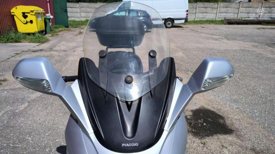 Pelēks Piaggio X9 2006 Alīta, ar dzinēja tilpumu 0.13 L un nobraukumu 10 tūkst. km par 1450 €, foto 15 vietnē AUTOMOTO.COM.LV