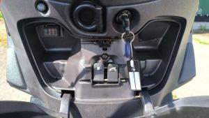 Pelēks Piaggio X9 2006 Alīta, ar dzinēja tilpumu 0.13 L un nobraukumu 10 tūkst. km par 1450 €, foto 23 vietnē AUTOMOTO.COM.LV