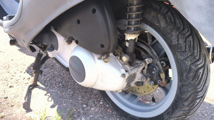 Grey Piaggio X9 2006 in Alytus, with an engine capacity of 0.13 L and mileage of 10 thousand km for 1350 €, photo 24 on AUTOMOTO.COM.LV