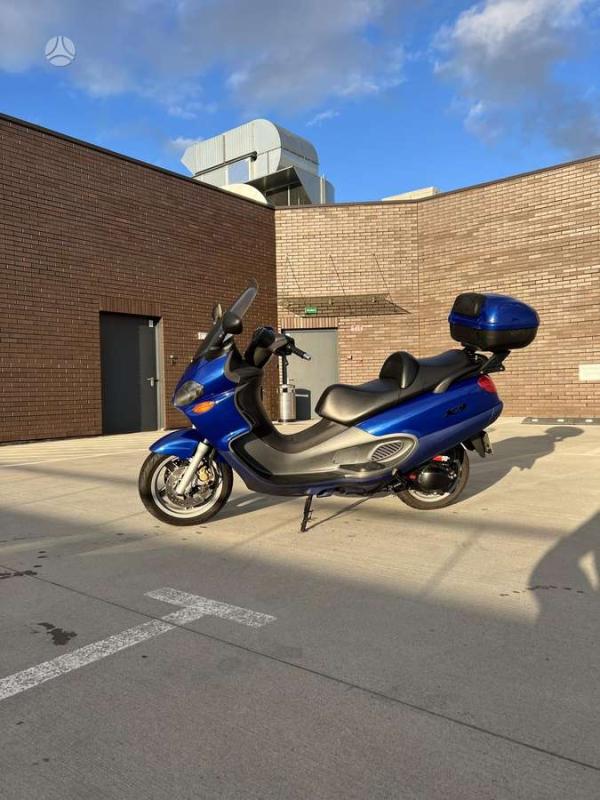 Piaggio X9 2002 в Вильнюс, объемом двигателя 0.13 л и пробегом 28 тыс. км за 1800 €, фото 3 на AUTOMOTO.COM.LV