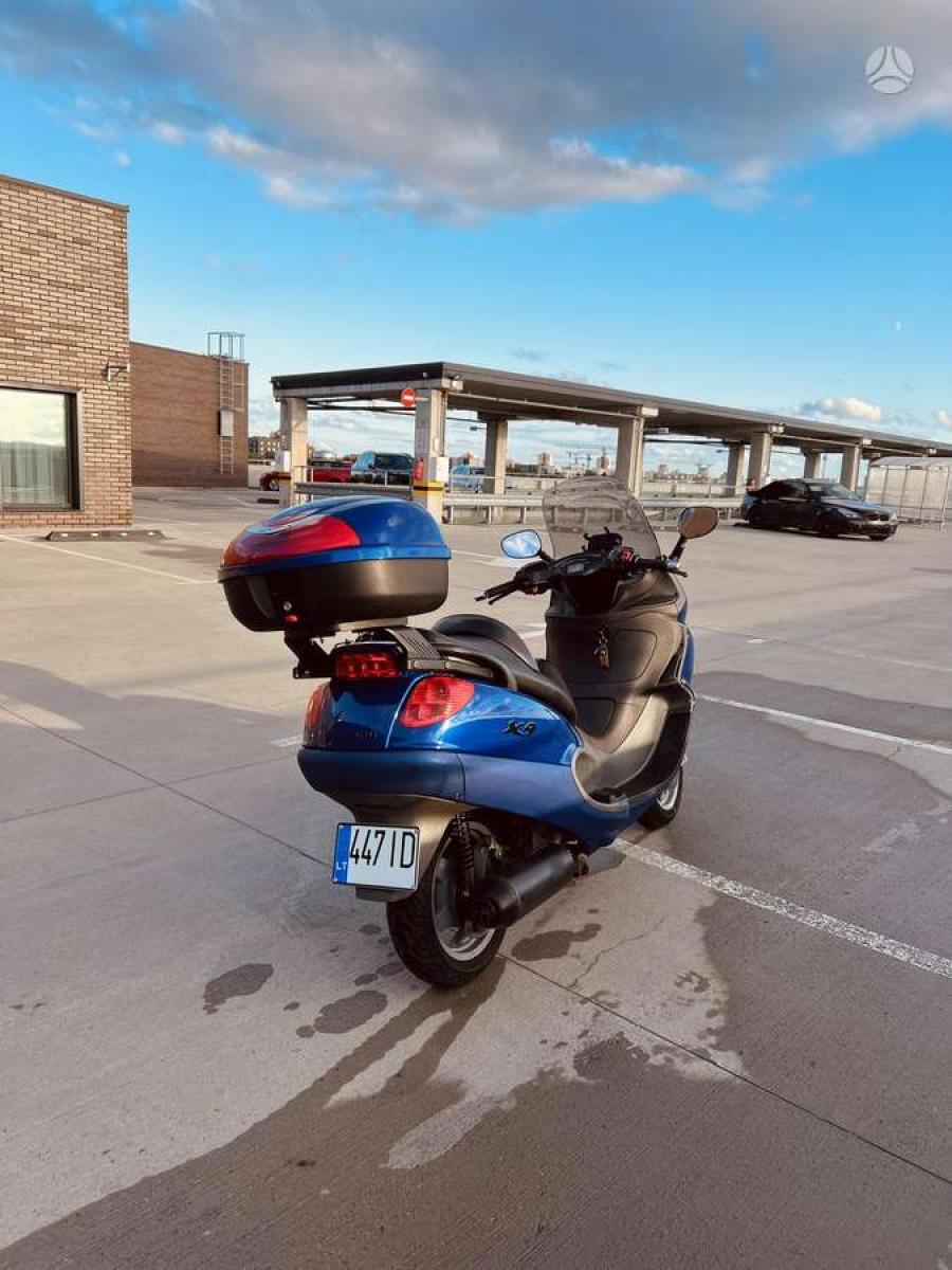 Piaggio X9 2002 в Вильнюс, объемом двигателя 0.13 л и пробегом 28 тыс. км за 1800 €, фото 5 на AUTOMOTO.COM.LV