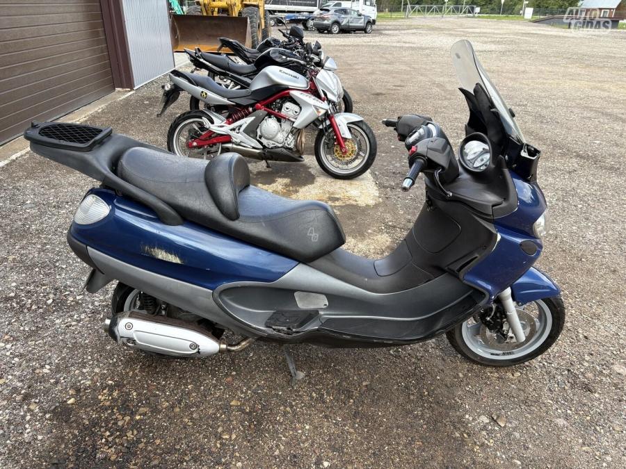Piaggio X9 2006 в Кельме, объемом двигателя 0.25 л и пробегом 10 тыс. км за 615 €, фото 3 на AUTOMOTO.COM.LV