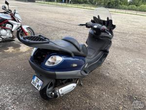 Piaggio X9 2006 в Кельме, объемом двигателя 0.25 л и пробегом 10 тыс. км за 615 €, фото 4 на AUTOMOTO.COM.LV